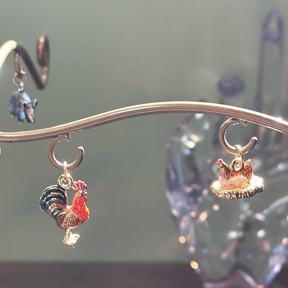 Joan Rivers | Jewelry | Joan Rivers Noahs Ark Charmsmega Rare Hen ...